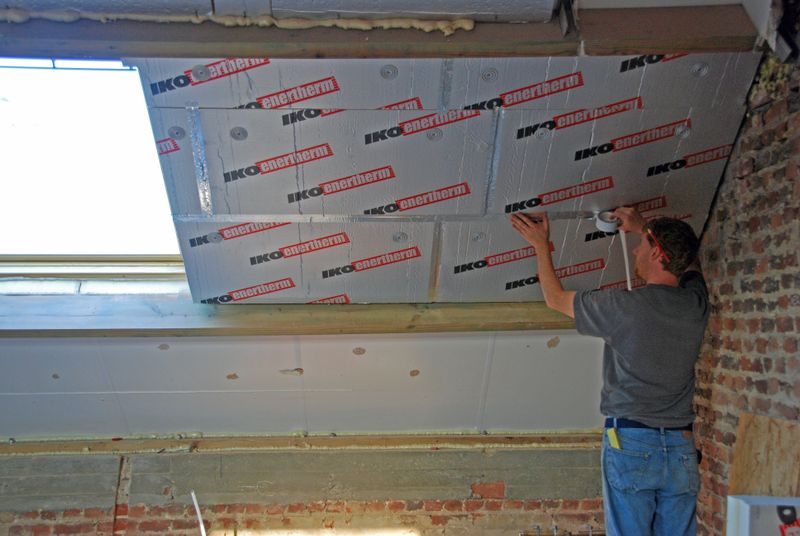 Iso Tape ALU adhesive tape for insulation boards | Aquaplan